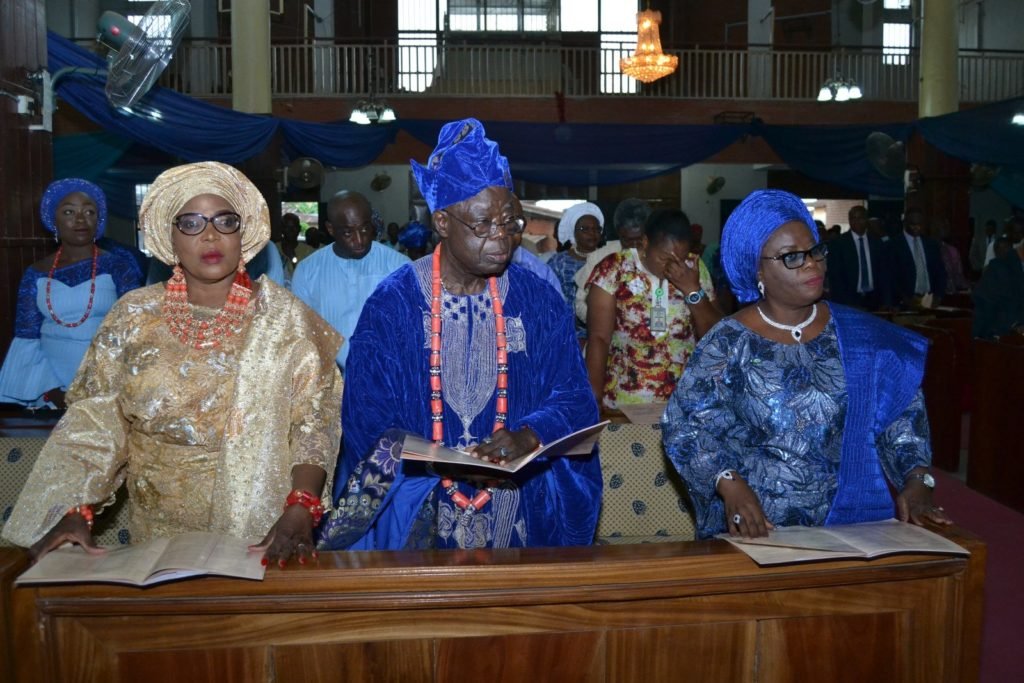 ODOGBOLU KING, OBA ONAGORUWA, CELEBRATES 10TH ANNIVERSARY - City People ...