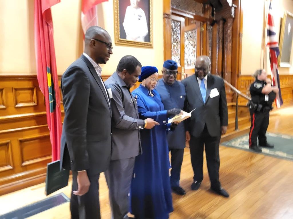 Minister Of FCT, HMS Dr Ramatu Tijani Aliyu with Oodu'a Investment ...