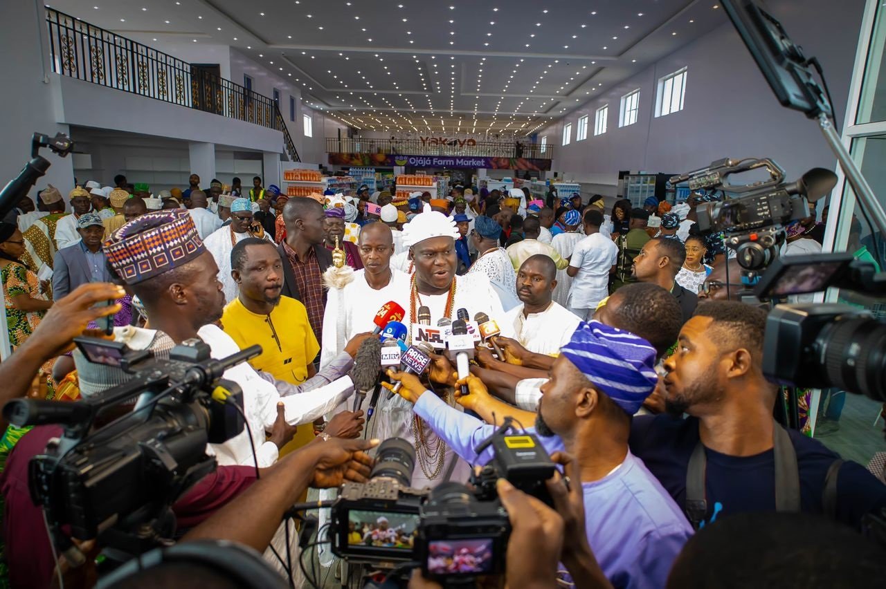 OONI UNVEILS ICONIC SHOPPING MALL, Ojaja More, FOR JOB CREATION - City ...