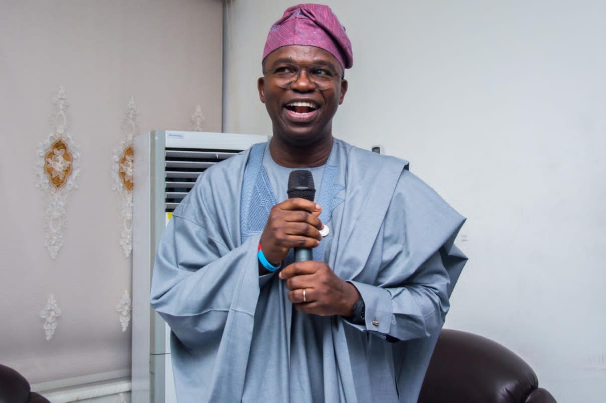 Senator Tokunbo Abiru Interacts With Eko Club Members Unveils Plans