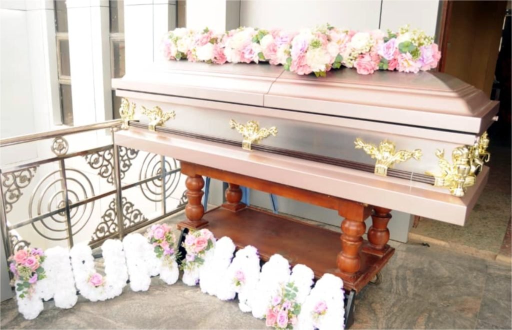 UK-Based ADETUTU OLOWE And Siblings Bury Mum - City People Magazine